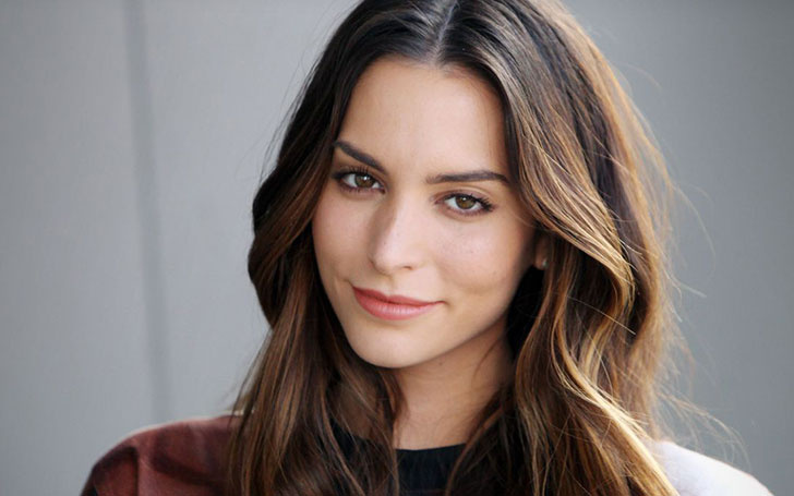 Actress Genesis Rodriguez not Dating anyone or hiding a secret Boyfriend