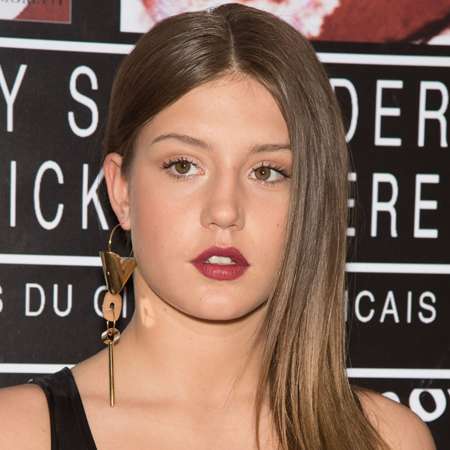 Adele Exarchopoulos wiki, affair, married, Lesbian with age, height